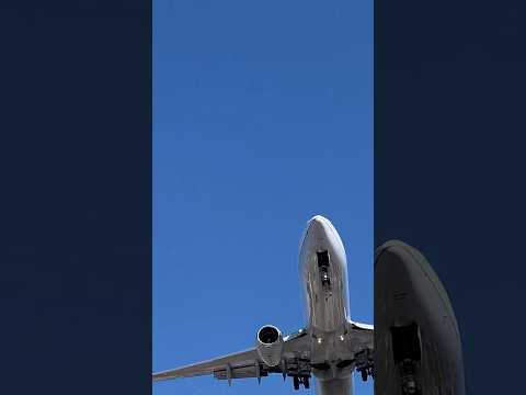 San Diego Airport Crazy Approach