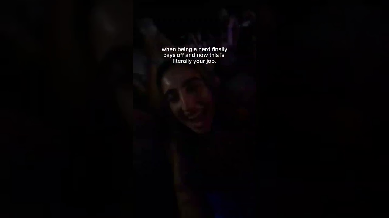 posted on LinkedIn for 30 days and ended up at a private John Summit set, i fear this is my job now