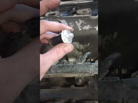 The injector pulse drops out....Bad PCM?