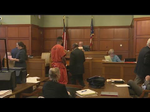 Frequent flasher from Warren sentenced for most recent public indecency charges