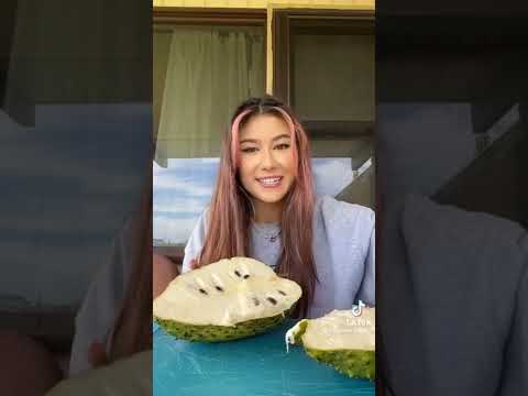 HOW TO EAT SOURSOP