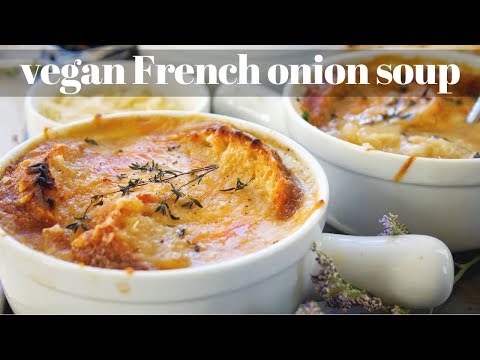 VEGAN FRENCH ONION SOUP [VEGANMAS #7] | PLANTIFULLY BASED