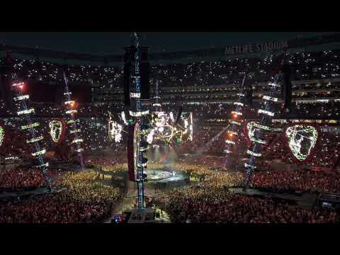 Ed Sheeran PERFECT live in concert at Metlife Stadium 89,000 fans singing along