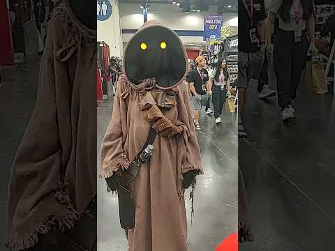 #trivia asking cosplayers questions at Anime conventions ( Star Wars Jawa )