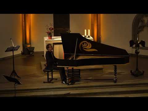J. S. Bach - Chaconne (Ciaccona), arr. Gustav Leonhardt - ATTENTION: BAD SOUND