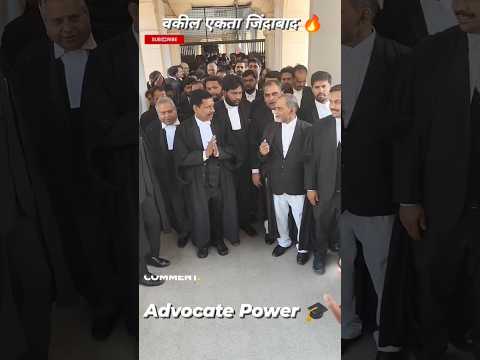 Police se Jayda Vakil ko Ladna Patha hai 🔥 Law Power 🔥 #law #lawyer #shorts #viral #llb #advocate