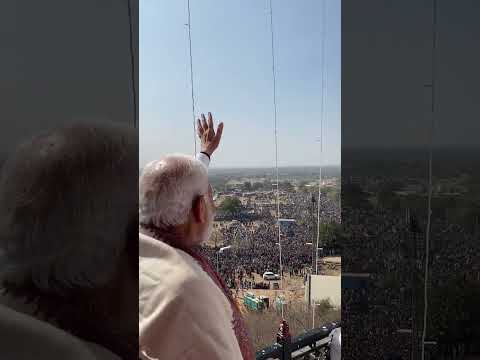 Electrifying! Sea of supporters in Bhilwara give PM Modi a rockstar-like welcome!