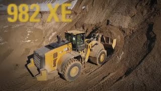 982 Medium Wheel Loaders | Cat | Caterpillar
