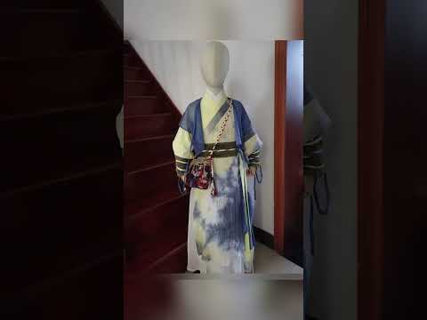 Being big fan of wushu, Chinese grandma makes over 20 swordsman-alike costumes for her granddaughter