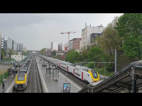 Passage d'une rame M7 avec une hle18 en pousse en test à Etterbeek !