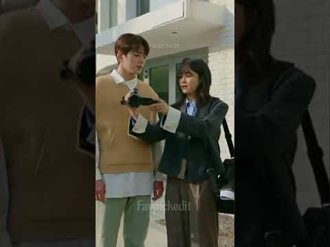 If he doesn't like it, he'll destroy it 😂#kimmingyu #gobogyeol #theheavenlyidol #kdrama #favpickedit
