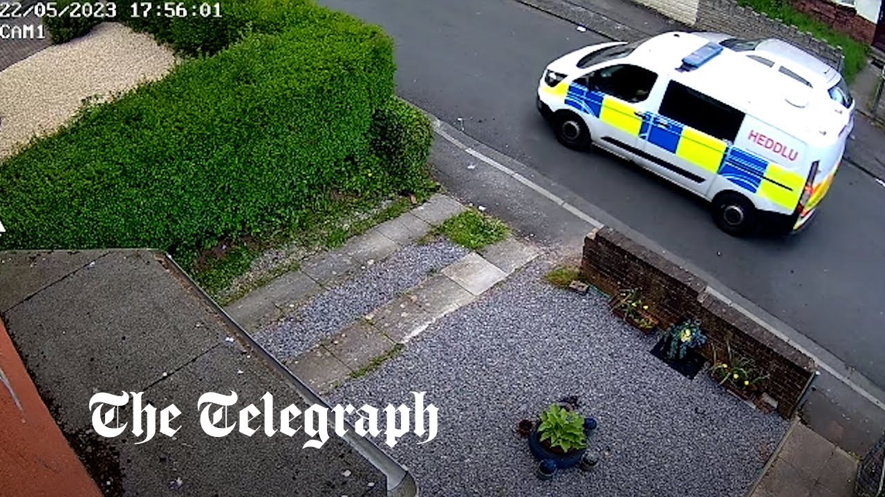 Police officers investigated for gross misconduct after two teens ...