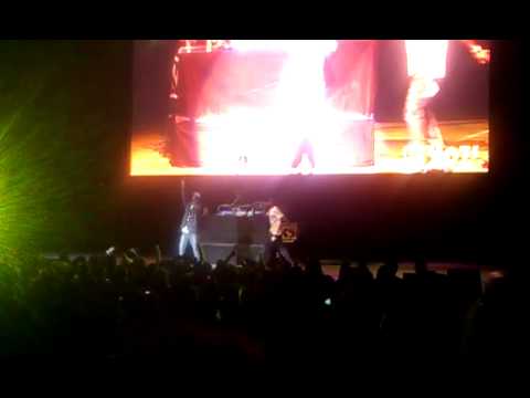Wiz roll up ks1075 Summer Jam Denver, CO two!!