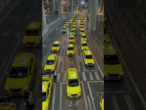 First stop when you come to Chongqing to check in, Chongqing Airport Yellow Taxi || Tobridge China