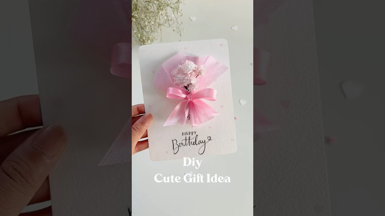 Diy Mini Flower Bouquet Card #GayatrisCrafts#DIYCrafts#HandmadeWithLove#CraftyCreations #PaperCraft