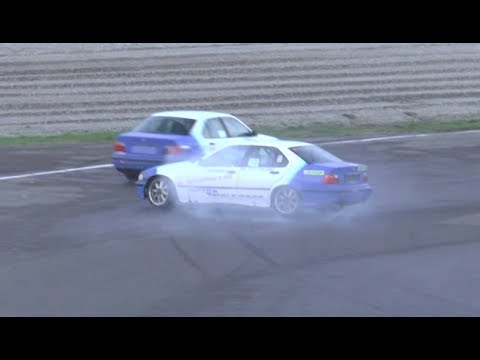 Crashes and action: Rensportschool Cursus - Zandvoort