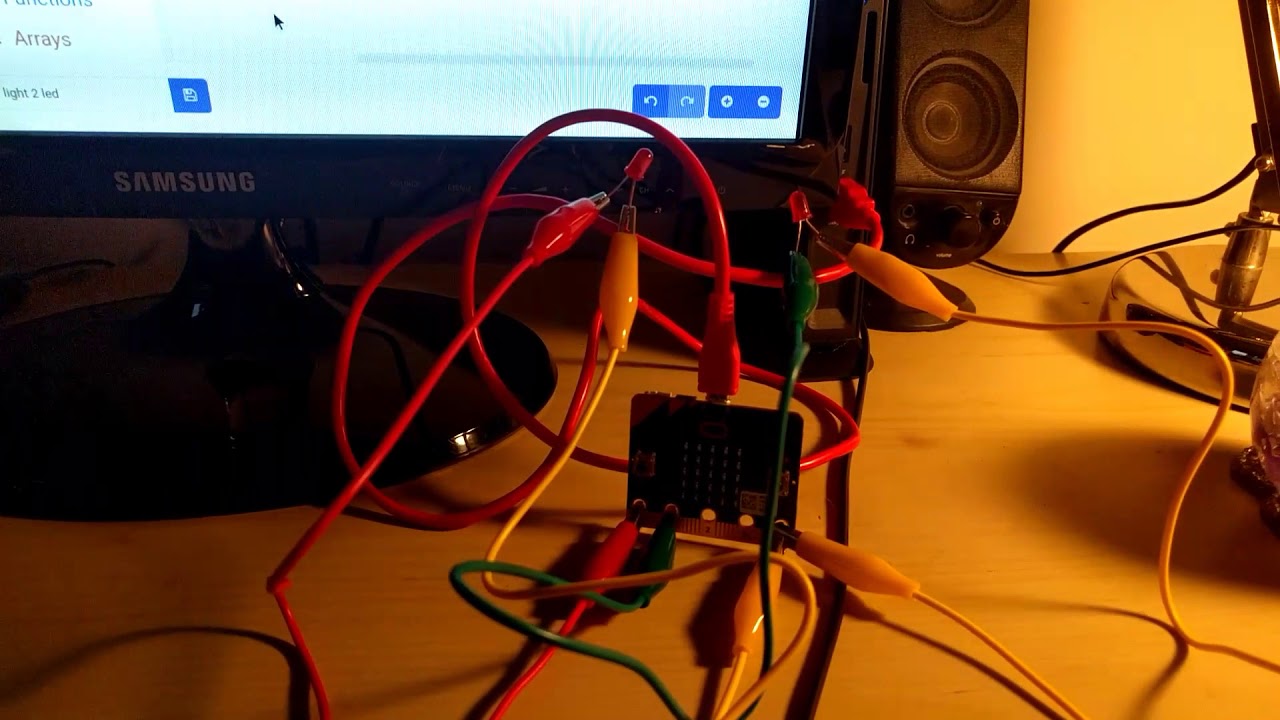 Lighting Two LEDs - BBC MicroBit
