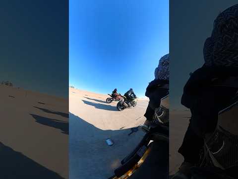 R3 vs BMW S1000s , (FastFlow & S1krrafa) Closed Course