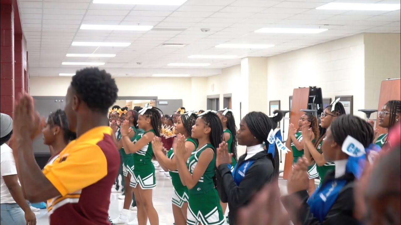 WEST CHARLOTTE HIGH SCHOOL CHEERLEADERS | MIDDLE SCHOOL NIGHT 2024 | PART 1.
