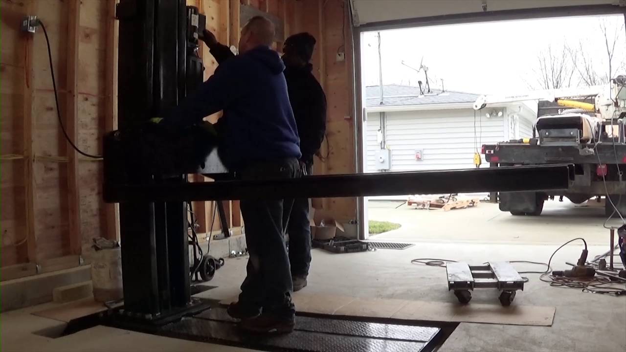 American Custom Lifts   Single Post Installation2