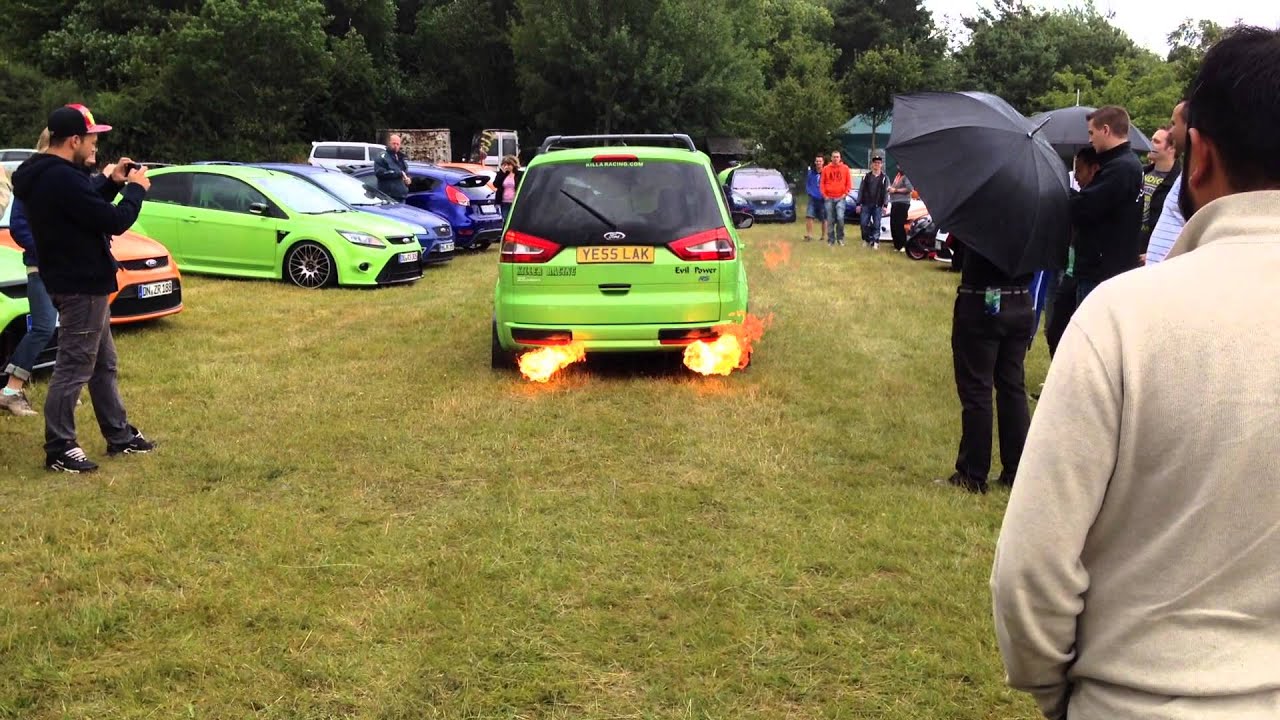 Ford Galaxy with Focus RS 2.5L Engine Shoots Flames - autoevolution