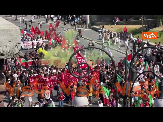 'Atteggiamenti infantili' su Camera con Vista su La7 di Alexander ...