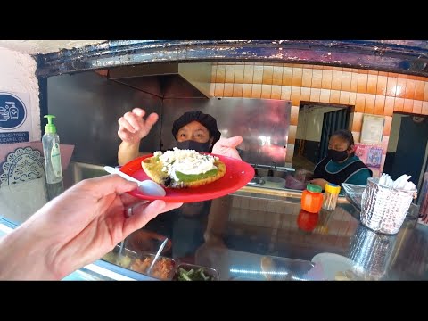 Trying $0.60 Tacos in Puebla | Mexico Street Food