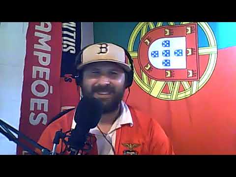 Mario Mota of Benfica After 90 shares his thoughts with the Mister ...