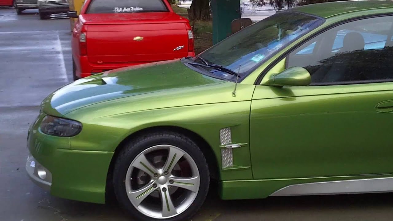 HOLDEN vt VX commodore bodykits monaro bodykit custom green with silver WHEELS EXHAUST