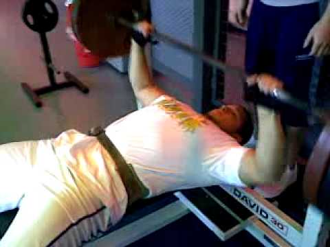 jay the beast 140 kg bankdrukken !