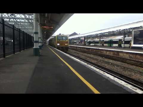DR98968 departs Eastbourne with a buzzer horn!