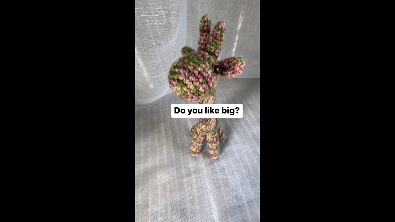 How big can be crochet giraffe #rainbowfriends