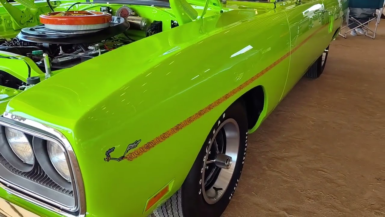 Restored 1970 Plymouth Road Runner Looks Stunning in Limelight Green ...