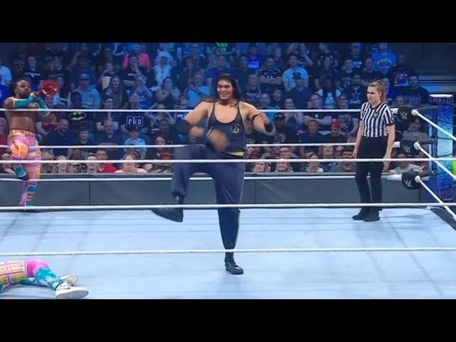 4 times AEW and WWE stars broke into dance during a match