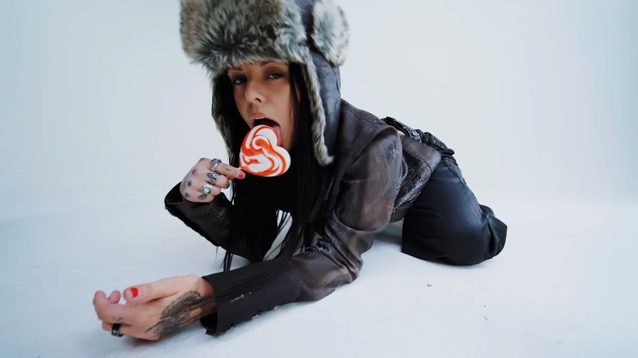 Lauren Sanderson - SPELL IT OUT (Official Music Video)