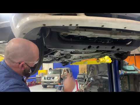 How to use engine oil dye to diagnosis an oil leak.