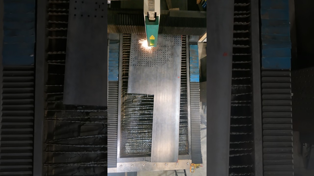 🔥How to align a crooked plate with a fiber laser CNC 💥📐 #CNCLaser #Stanser