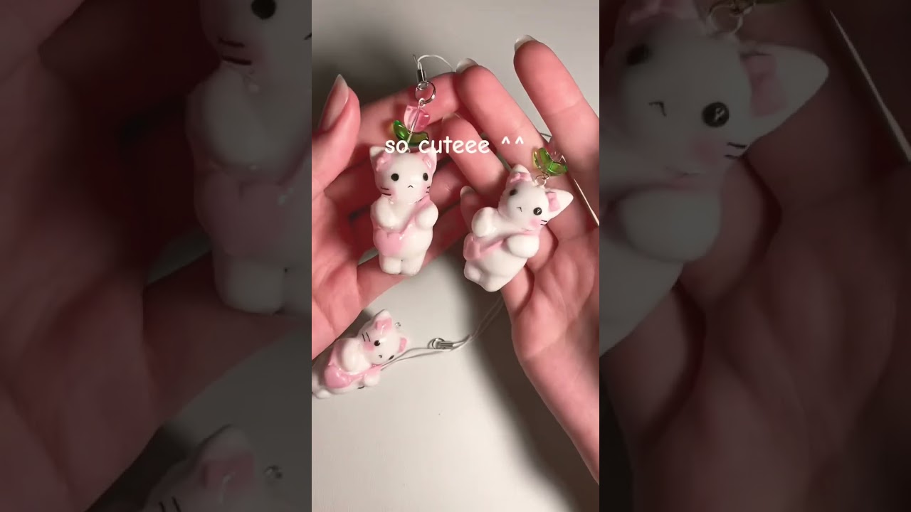 So cool to have a mini version of my cat plushie 🩷💭☺️ they’re available on my Etsy 🩷 #keychains