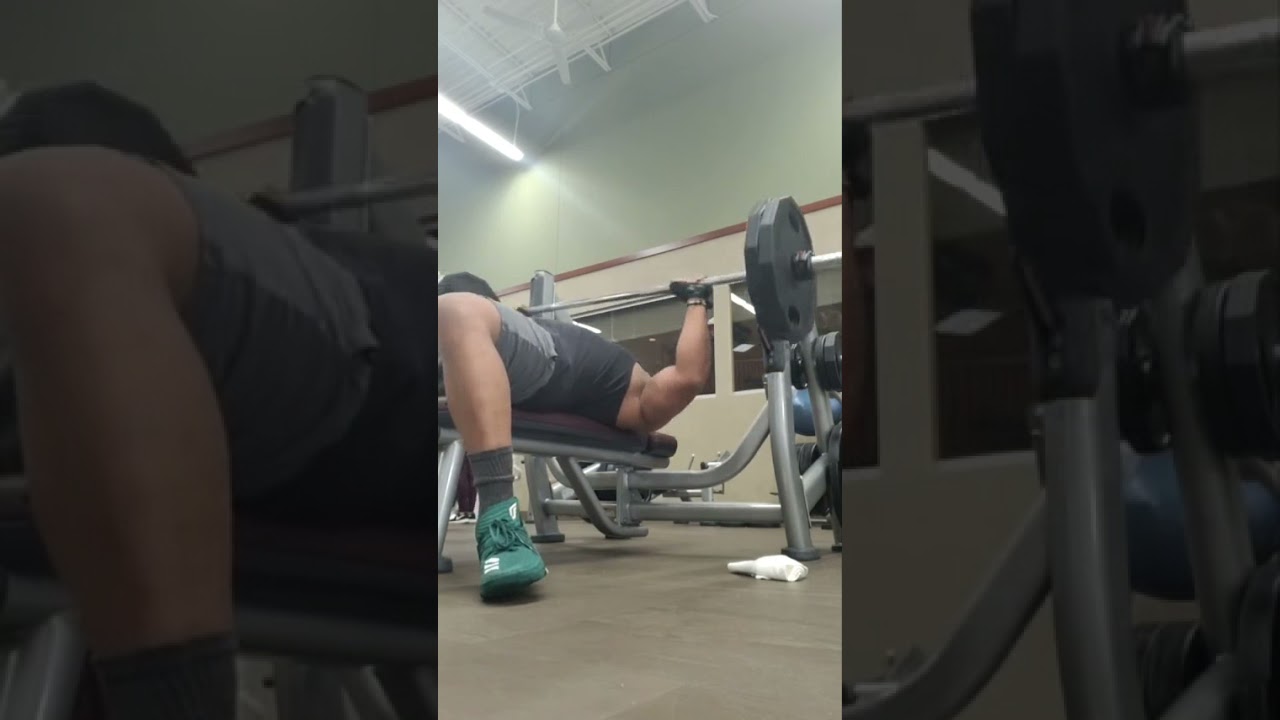 🏋️ 28 Reps 225lb Bench Press. Let's Go! #LightWeight #YeahBuddy #ShouldersNotHips
