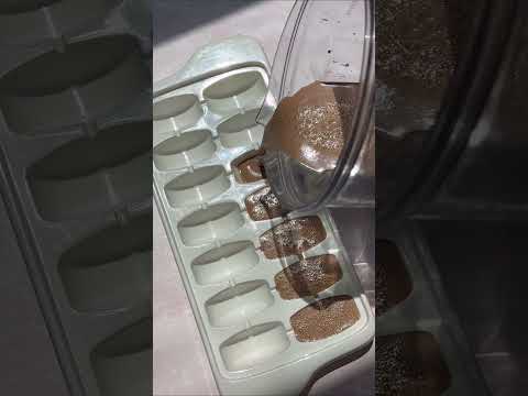 Creamy Vegan Chocolate Milkshake | Minimalist Baker Recipes