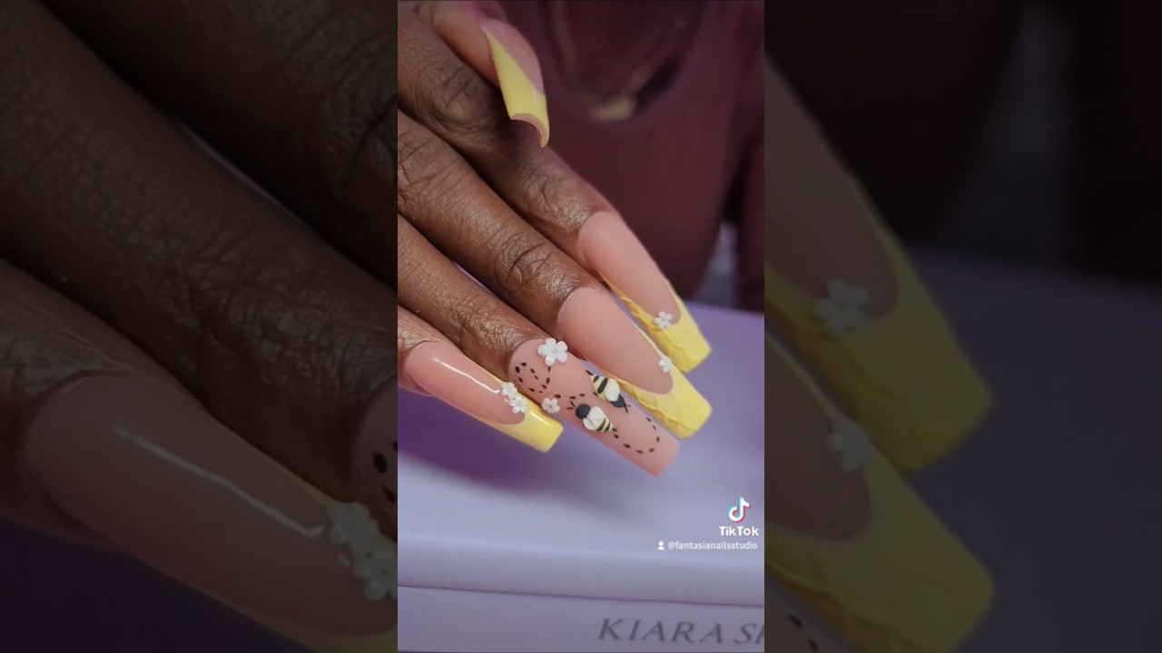 Quick Bee 🐝  tutorial in XL nails 💅🏽 #beenails #3dbee