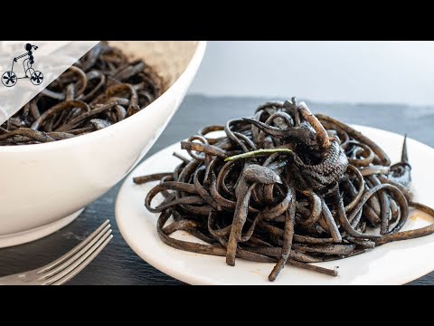 Pasta with black ink (Spaghetti al nero di seppia)