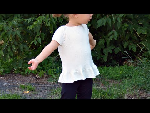 The best summer girls' knitting top. Knitting pattern: The Tolli Top for 1-12 years. (review)