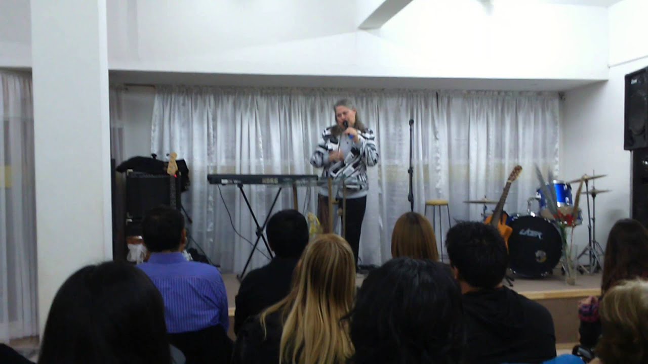 Dra, Emma de Sosa en Águilas Reales.