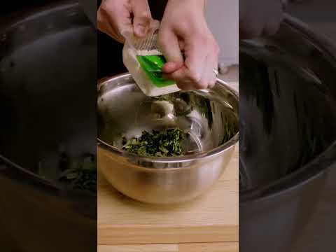 How to make Spanakopita🌱 #viralrecipe #easyappetizers