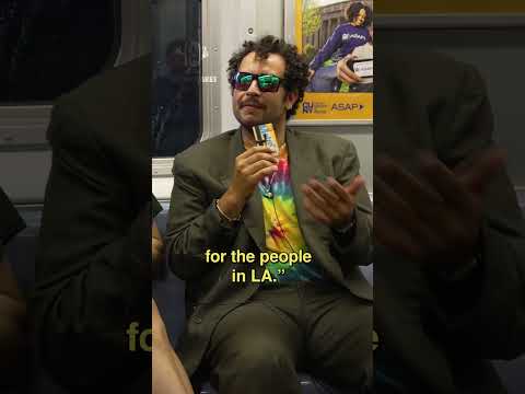 New Yorkers who hate LA are EMBARRASSING themselves! #funnypodcast #nyc #newyorkcity #la #interview
