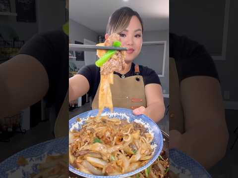 Beef chow fun 🥩 #cooking #recipe