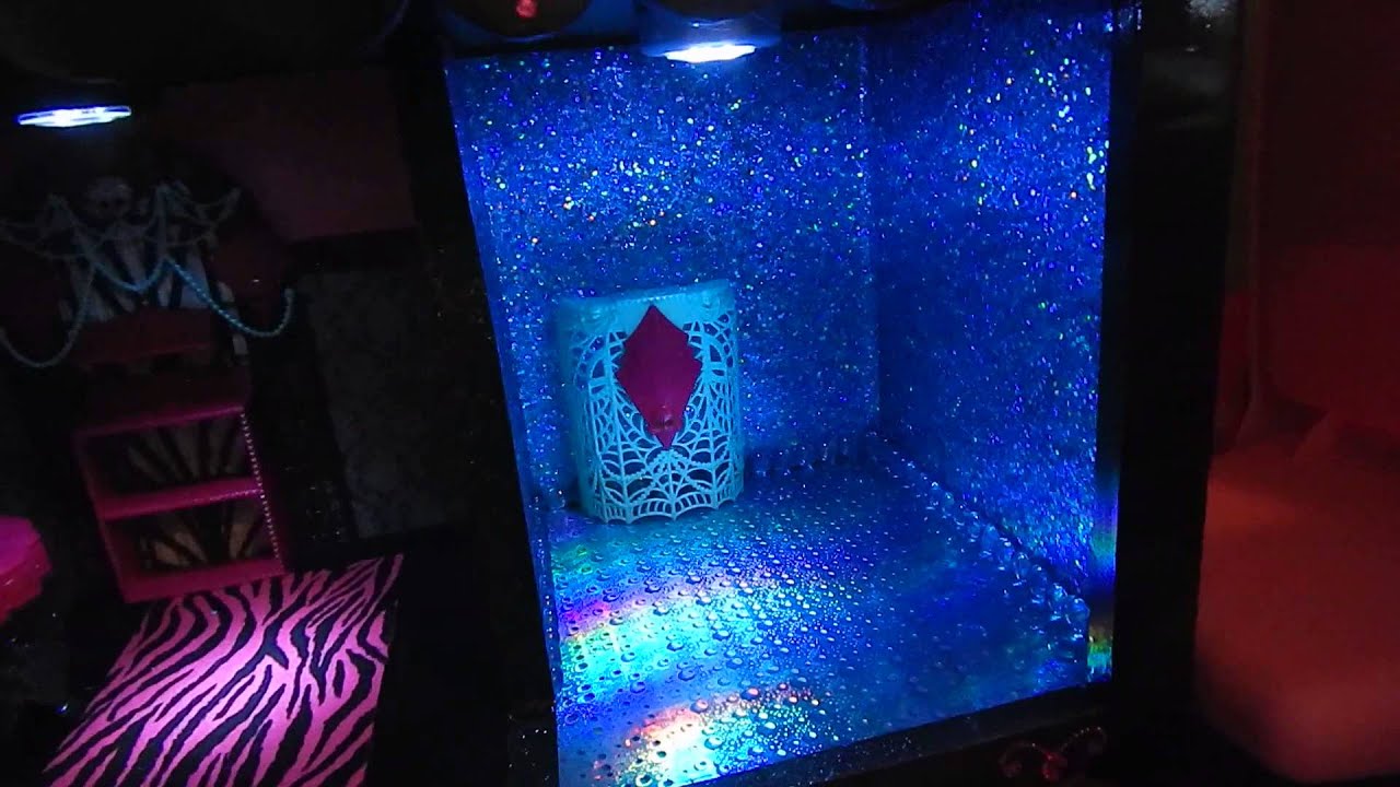 Monster High Dollhouse Update (Wallpaper and Flooring Done!)
