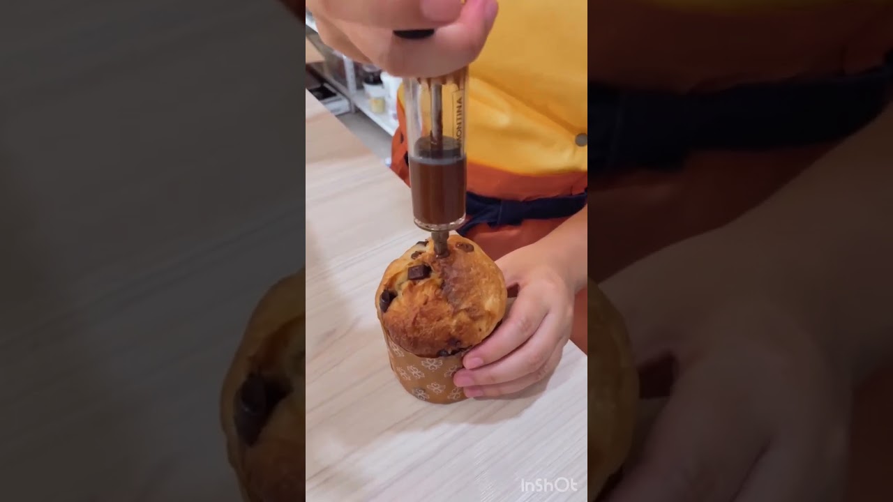 Tip for filling panettone QUICKLY! Food syringe from @tramontinaoficial #shorts