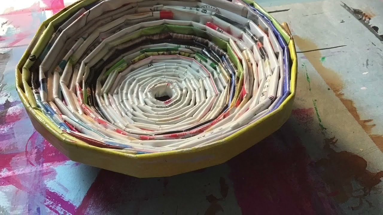 Let’s Make a Bowl Using Magazine Pages